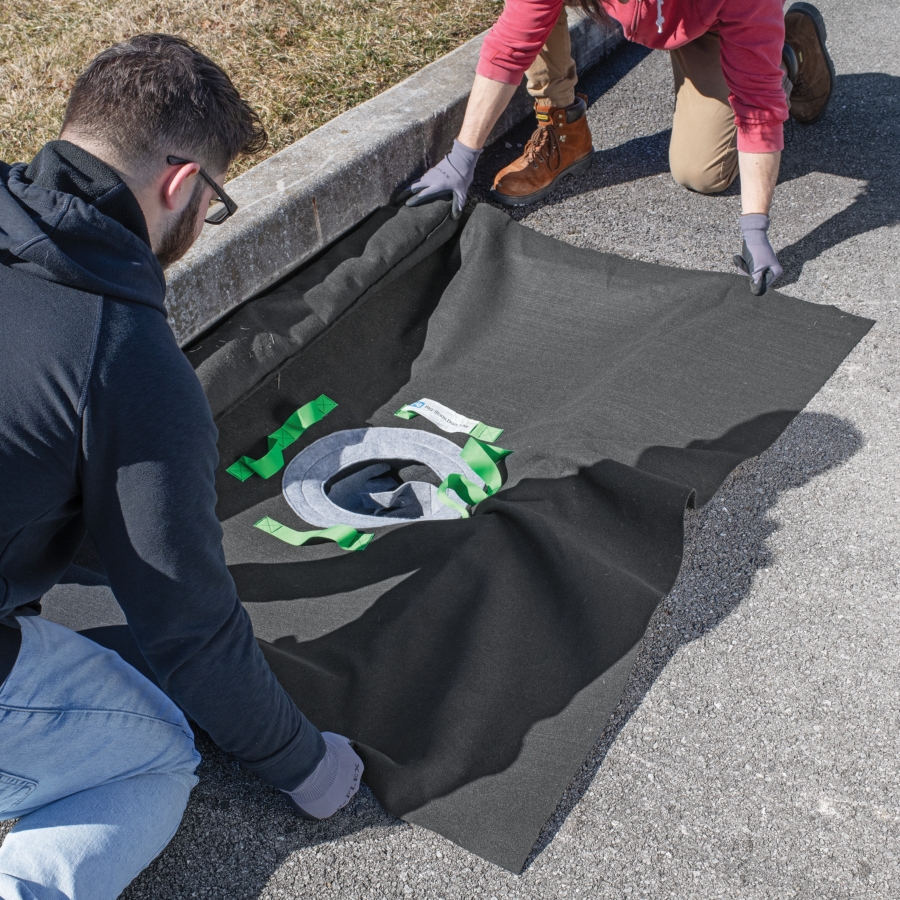 PIG Frameless Storm Drain Filter for Curb Inlets - New Pig