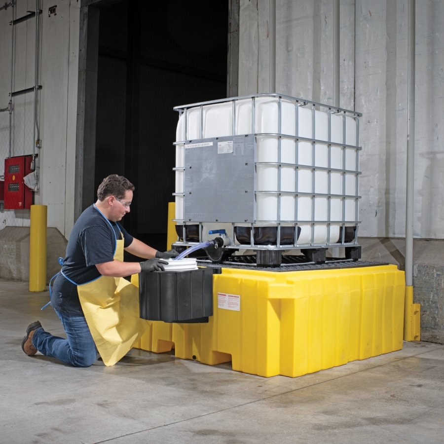 How to Store IBCs and Meet Containment Regs - Expert Advice